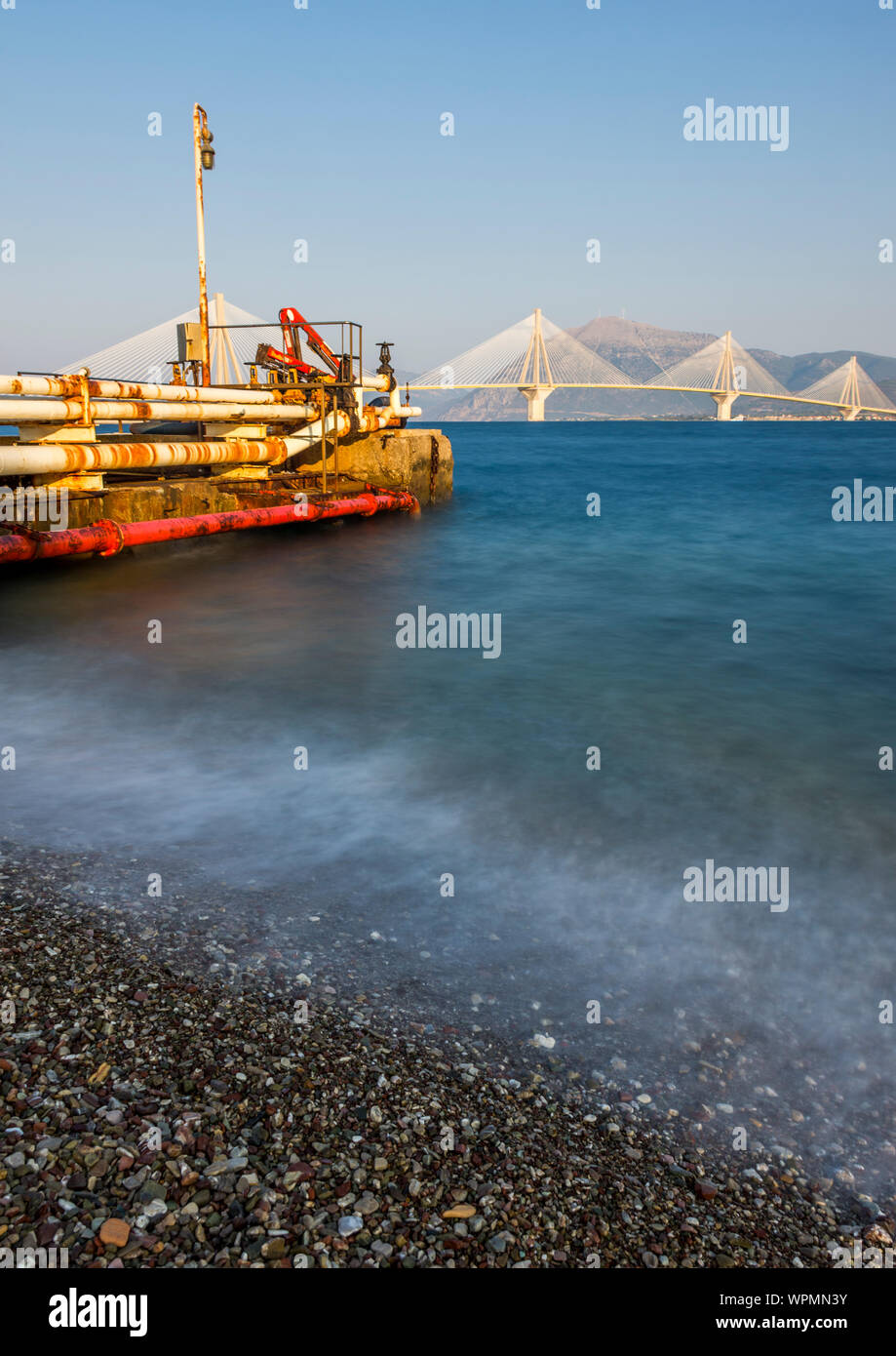 Vertical shot beautiful bridge hi-res stock photography and images - Alamy