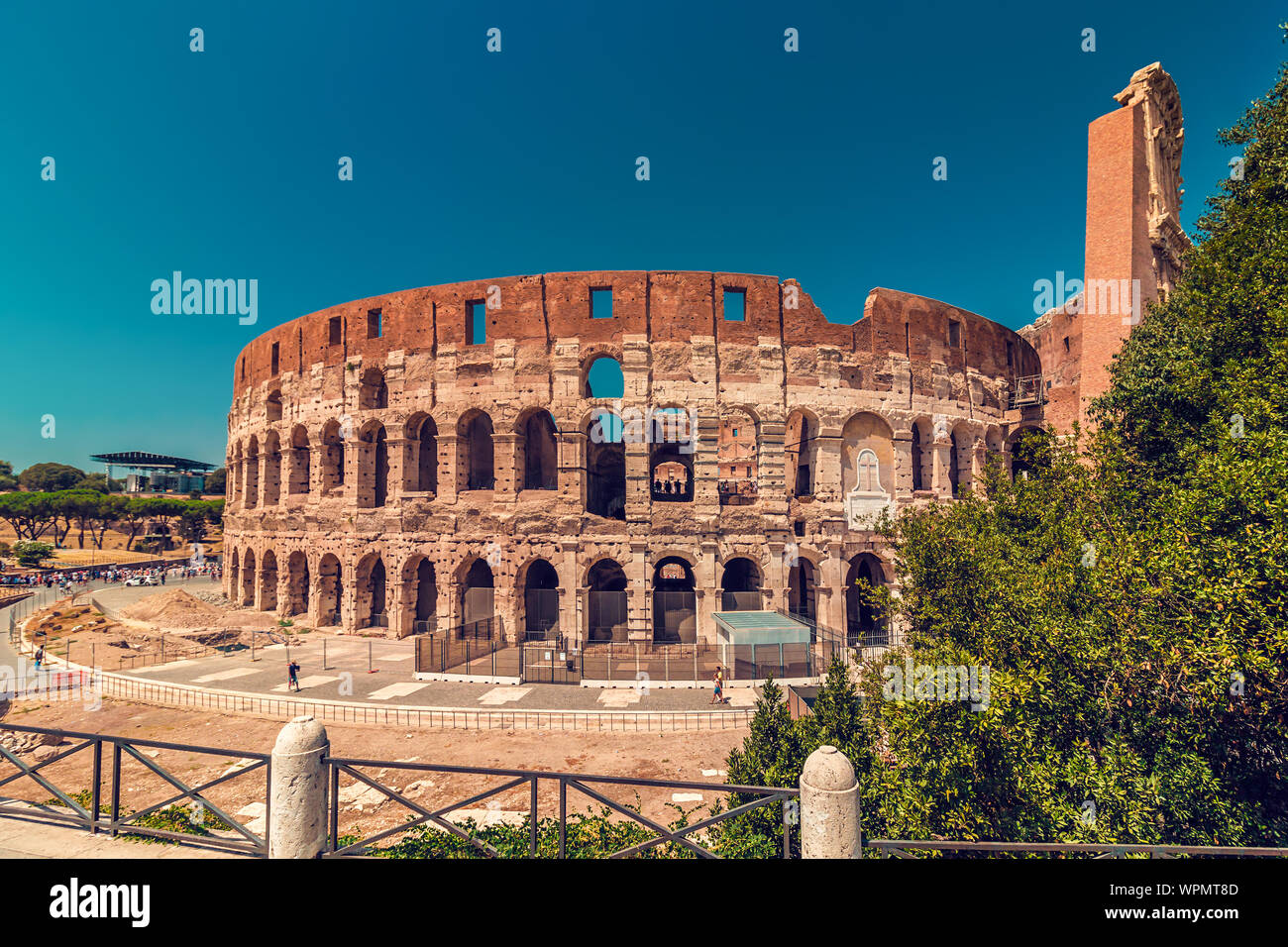 Famous coliseum hi-res stock photography and images - Alamy