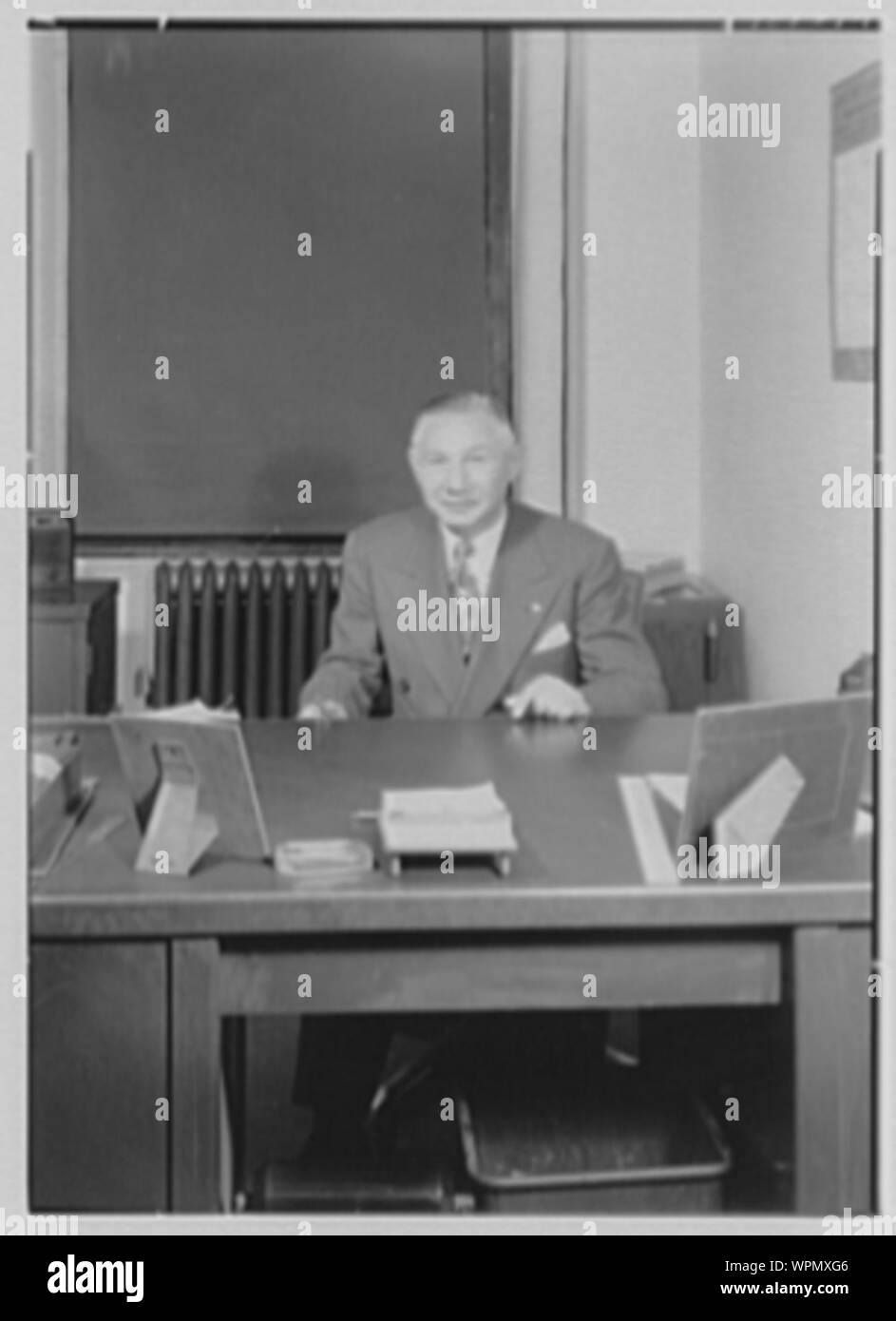 Louis Frey Co., Inc., 66 Trinity Pl., New York City Stock Photo - Alamy