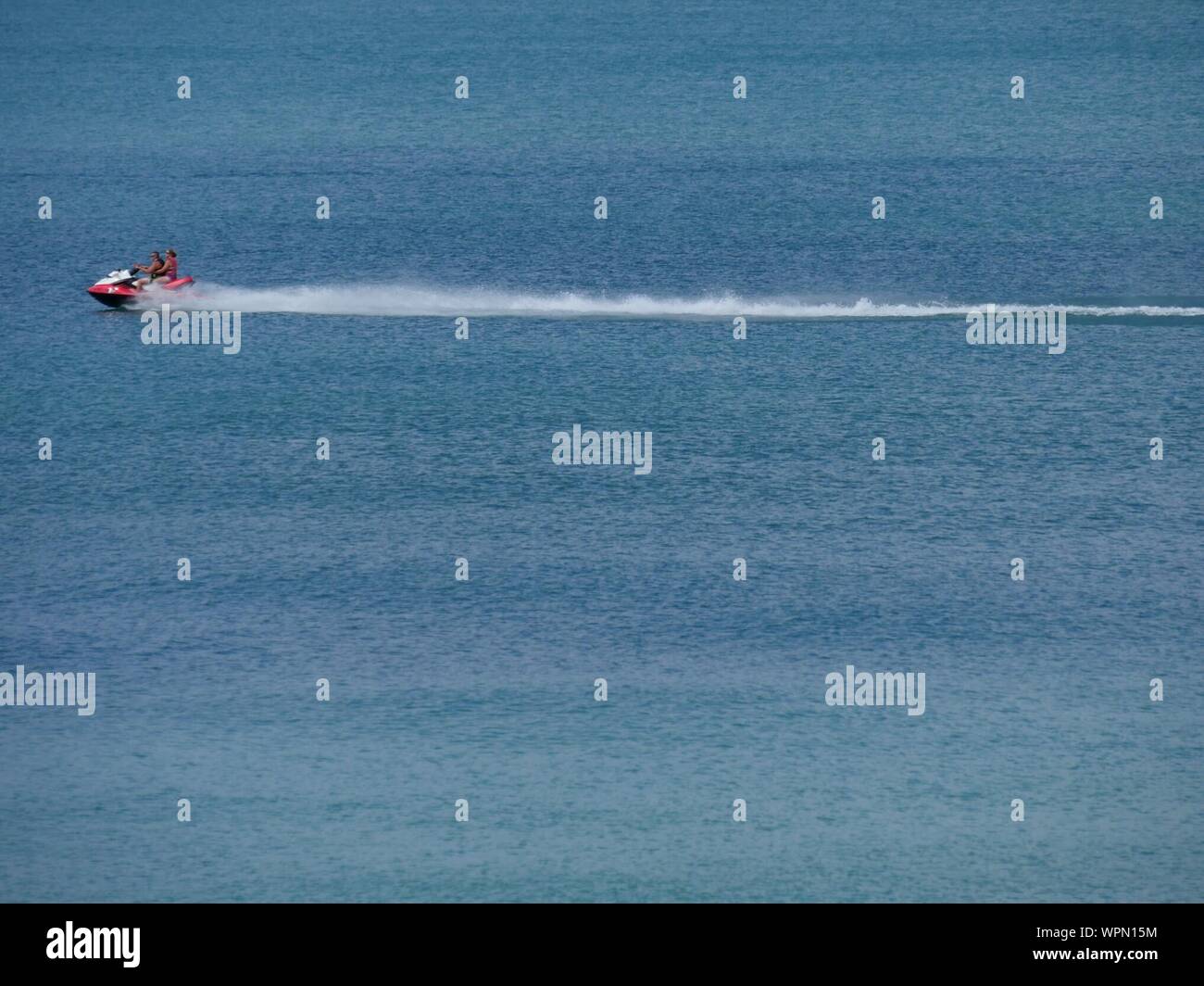 Sea water skiing hi-res stock photography and images - Alamy