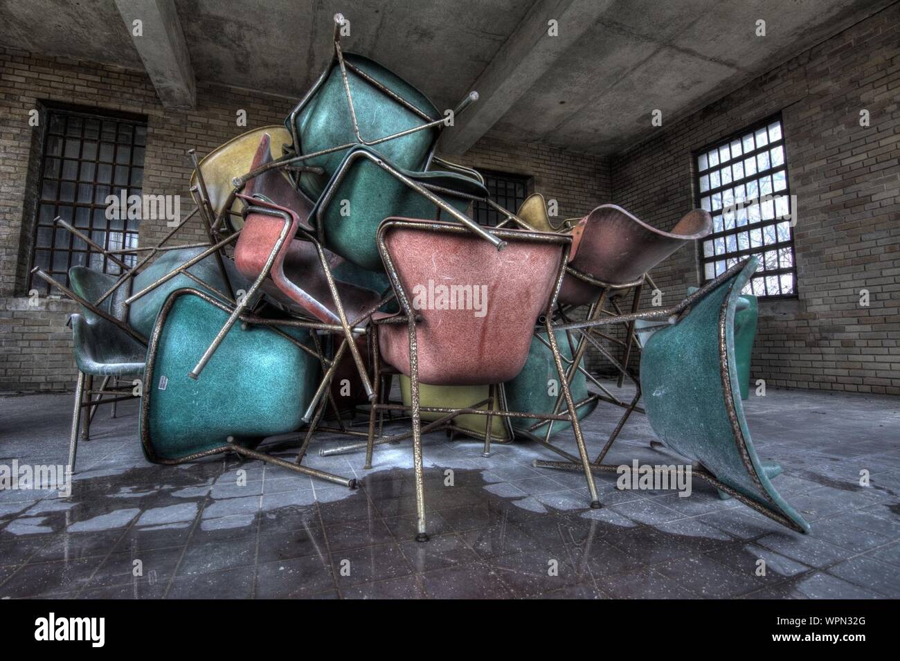 Brick scrap hi-res stock photography and images - Alamy