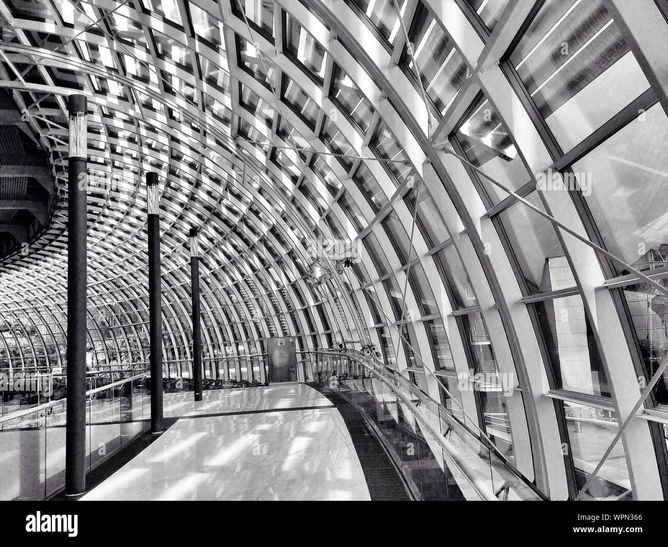 Modern Building High Resolution Stock Photography and Images - Alamy