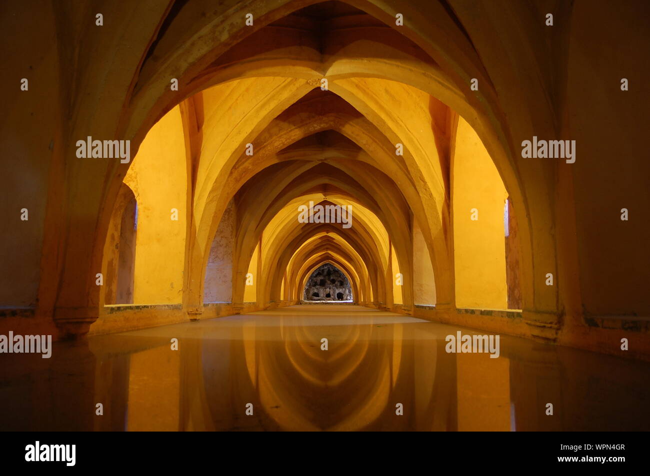 Tiled flooring hi-res stock photography and images - Alamy