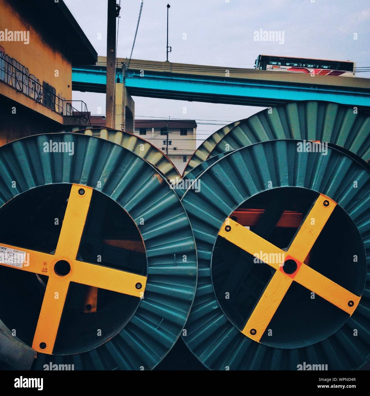 Yellow industrial building hi-res stock photography and images - Alamy