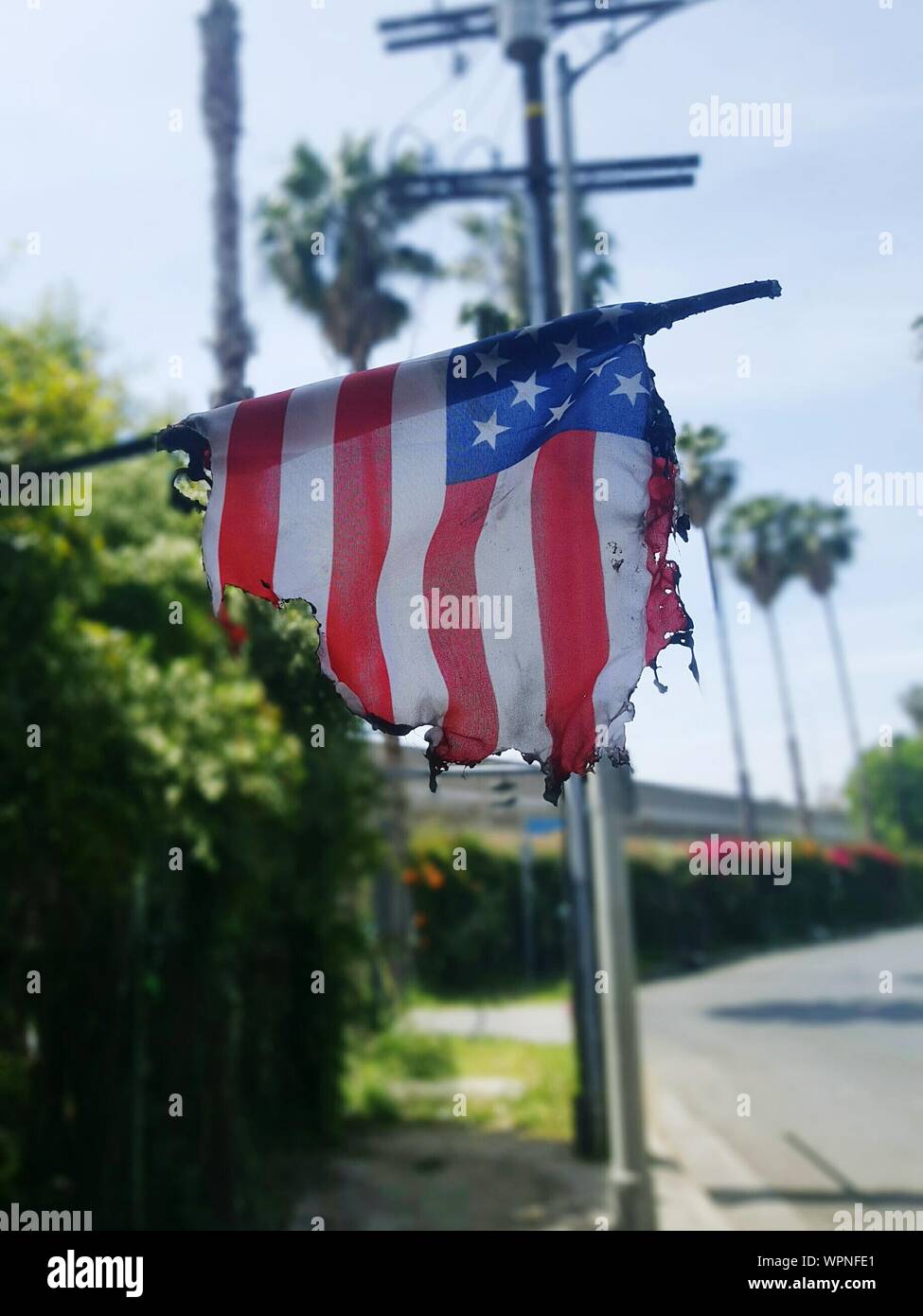 Hanging up american flag hi-res stock photography and images - Alamy