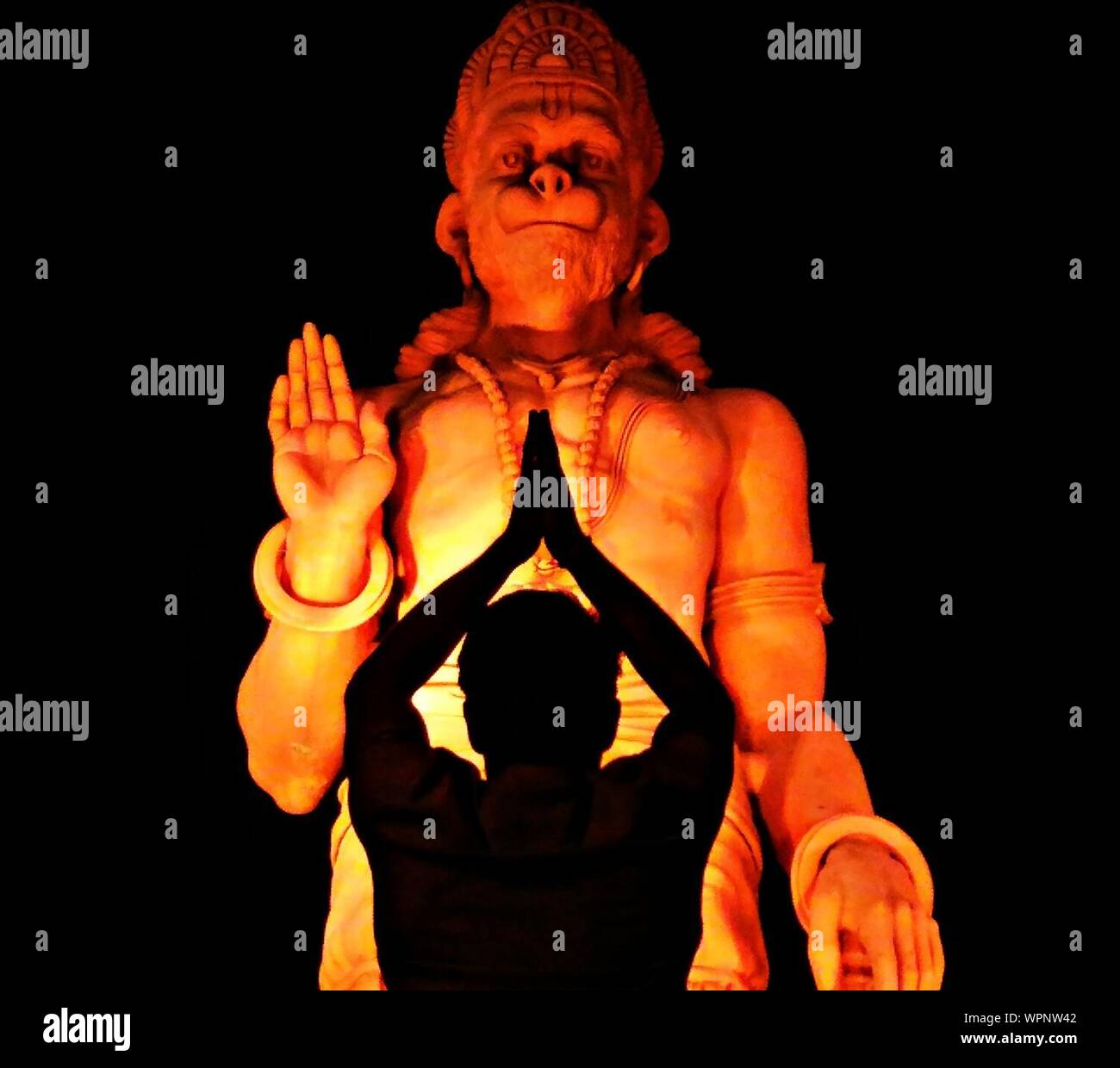Indian hanuman statue hi-res stock photography and images - Alamy