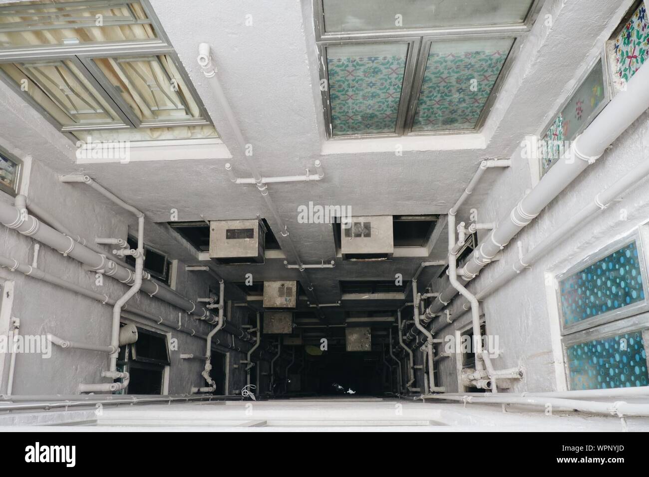 Horizontal shaft hi-res stock photography and images - Alamy