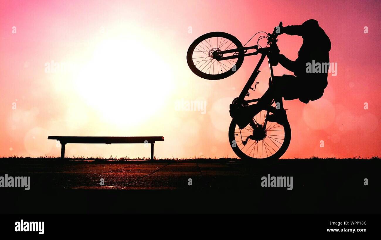Bicycle wheelie hi-res stock photography and images - Alamy
