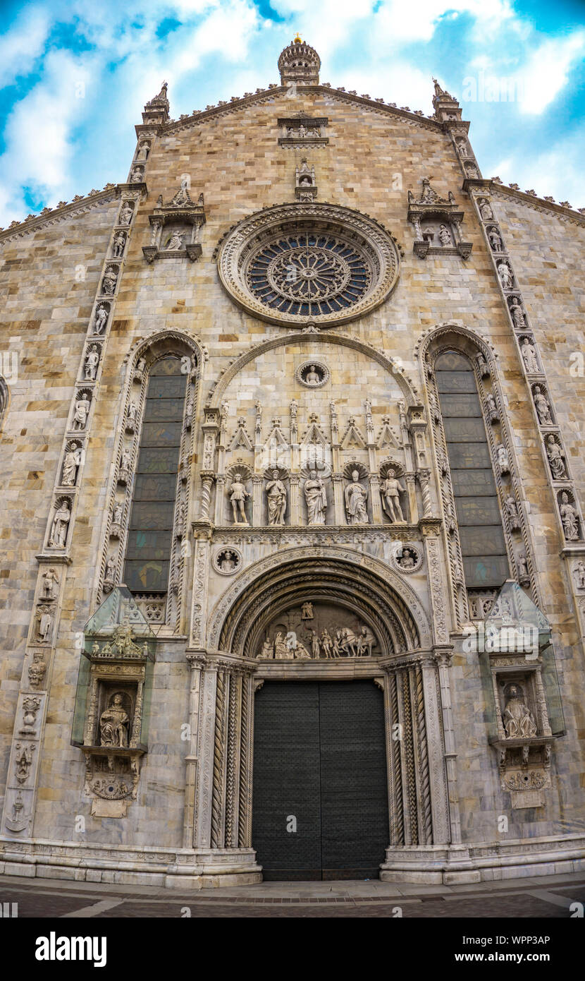 Como cathedral hi-res stock photography and images - Alamy