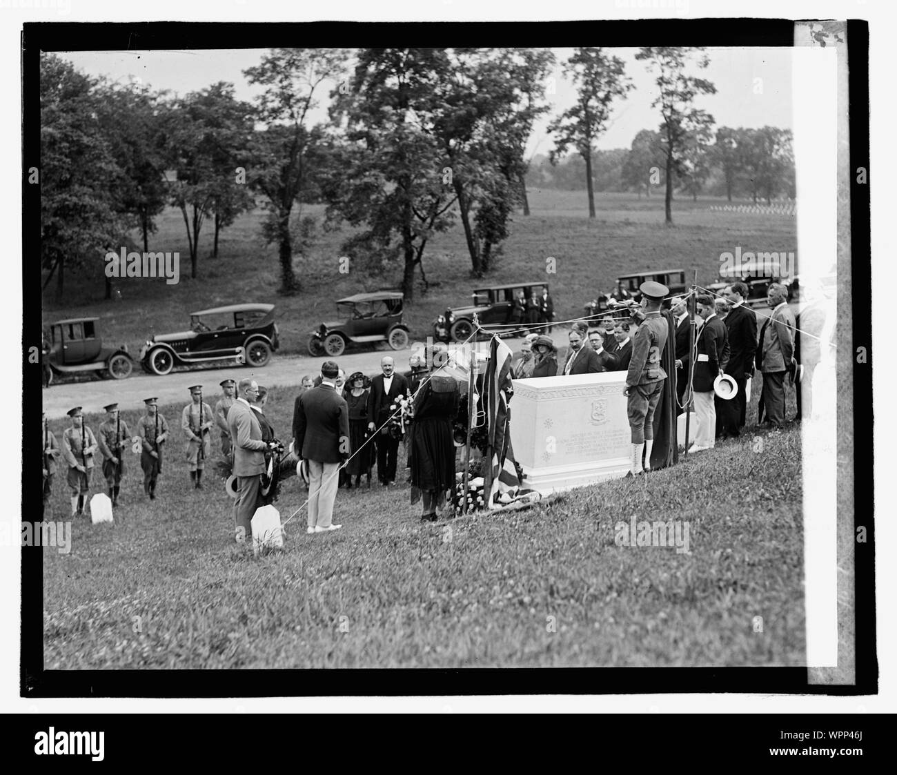 Lt harris hi-res stock photography and images - Alamy