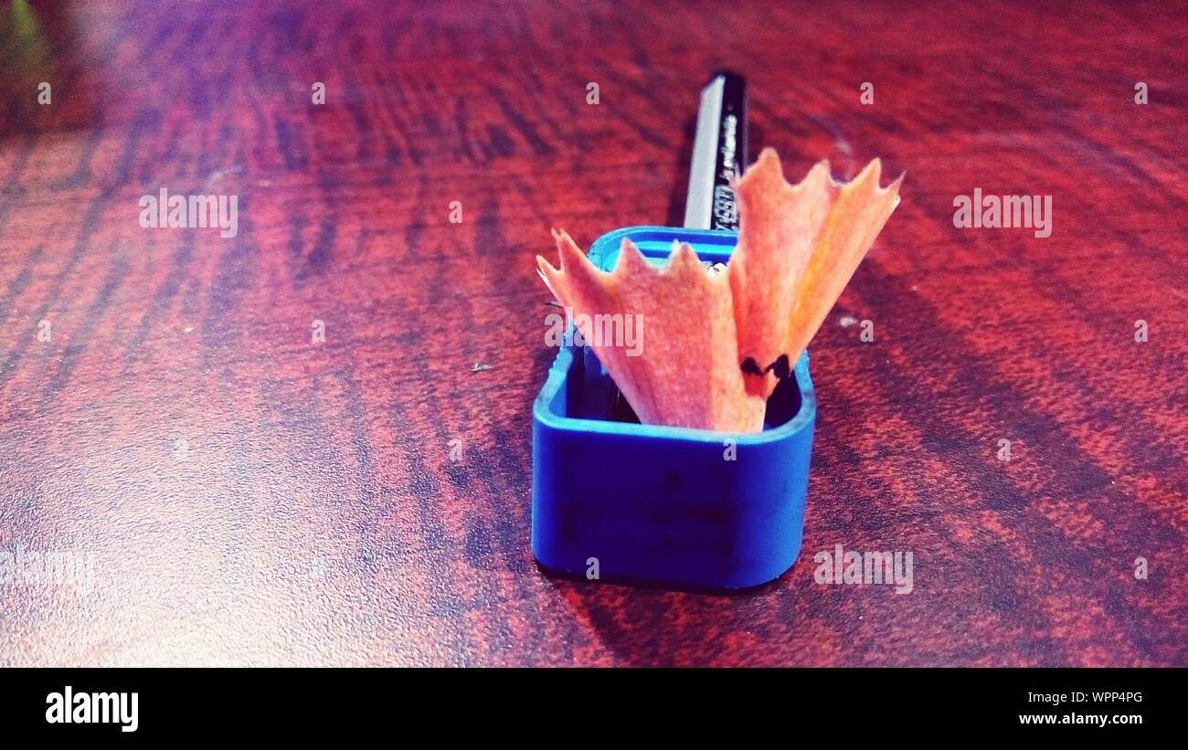 Pencil in sharpener close up hi-res stock photography and images - Alamy