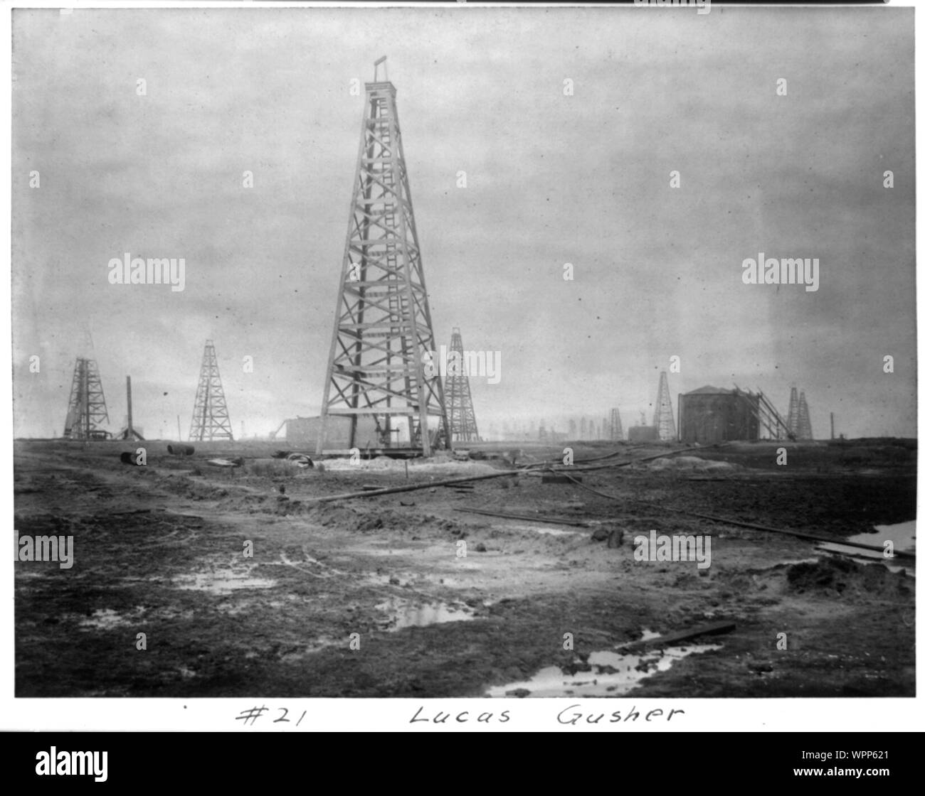 Lucas gusher at spindletop hi-res stock photography and images - Alamy