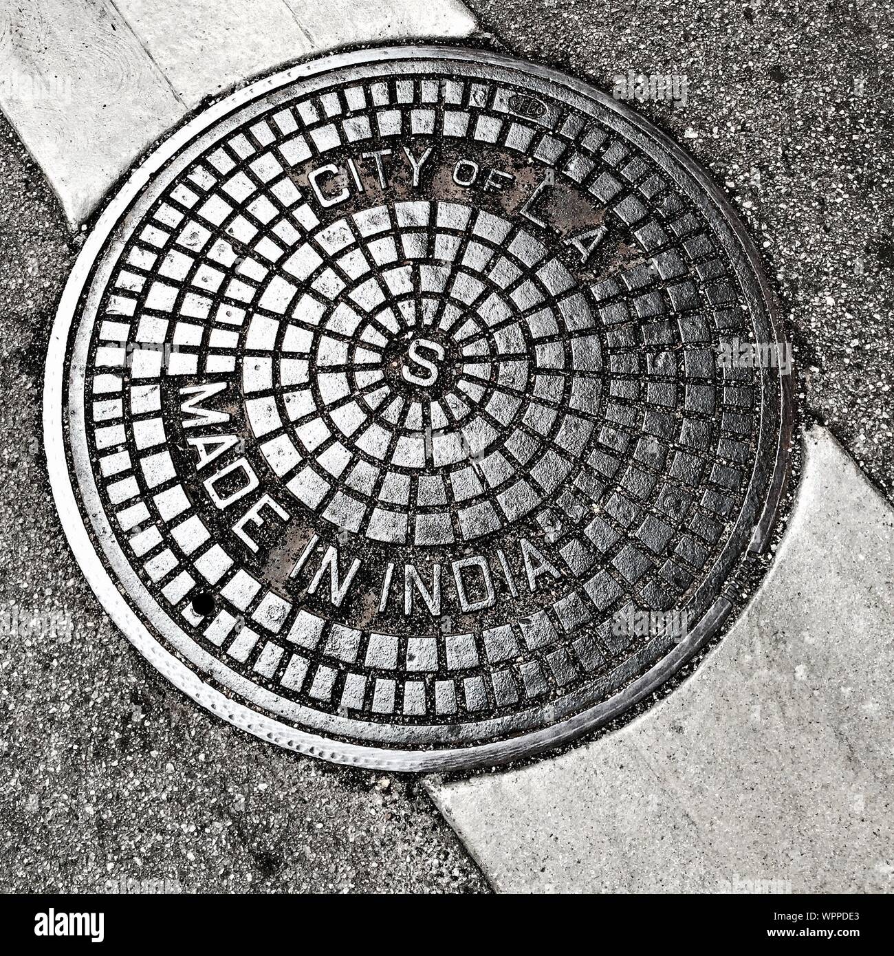 Close up lid manhole hi-res stock photography and images - Alamy