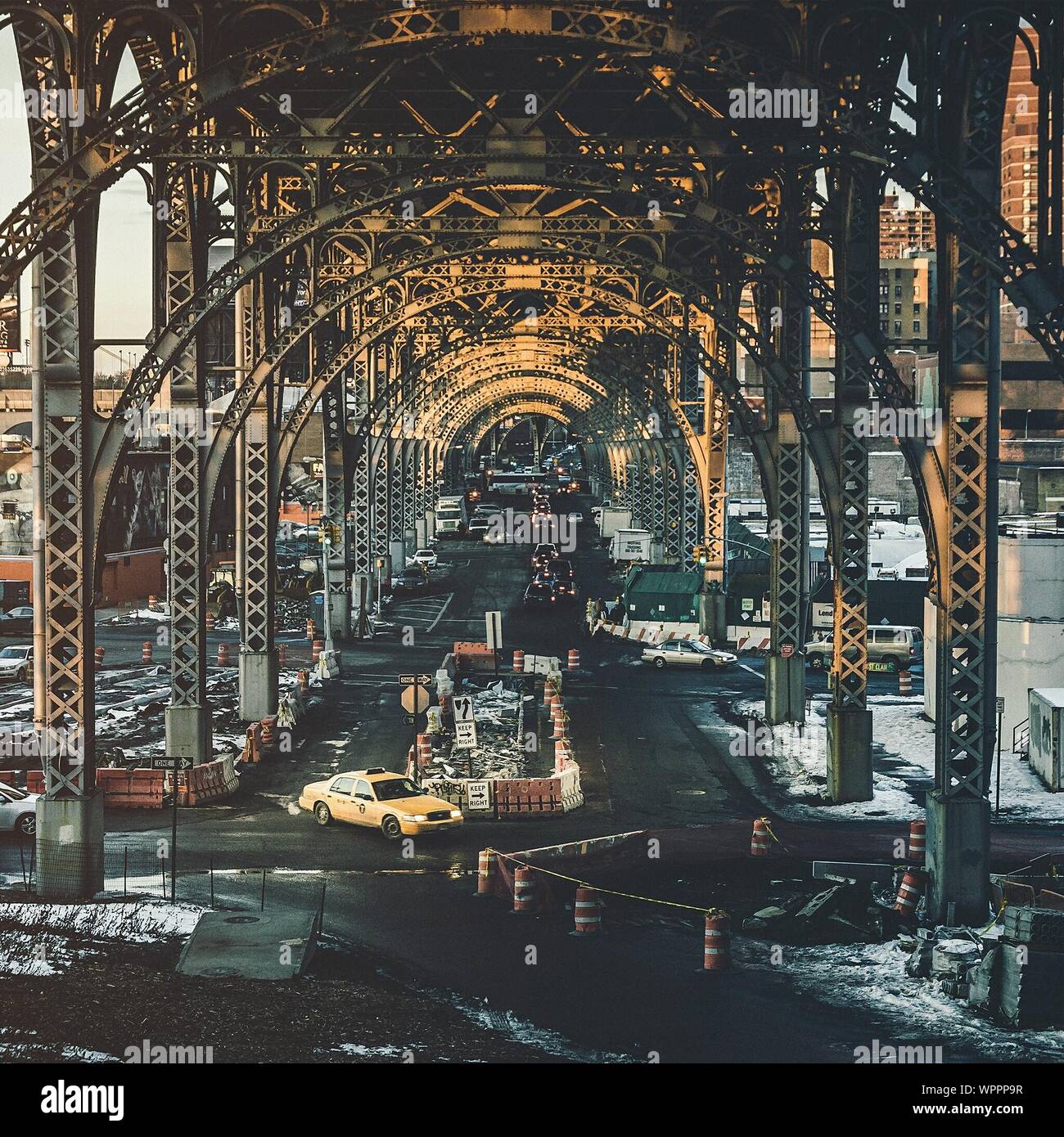 Overpass bridge road hi-res stock photography and images - Alamy