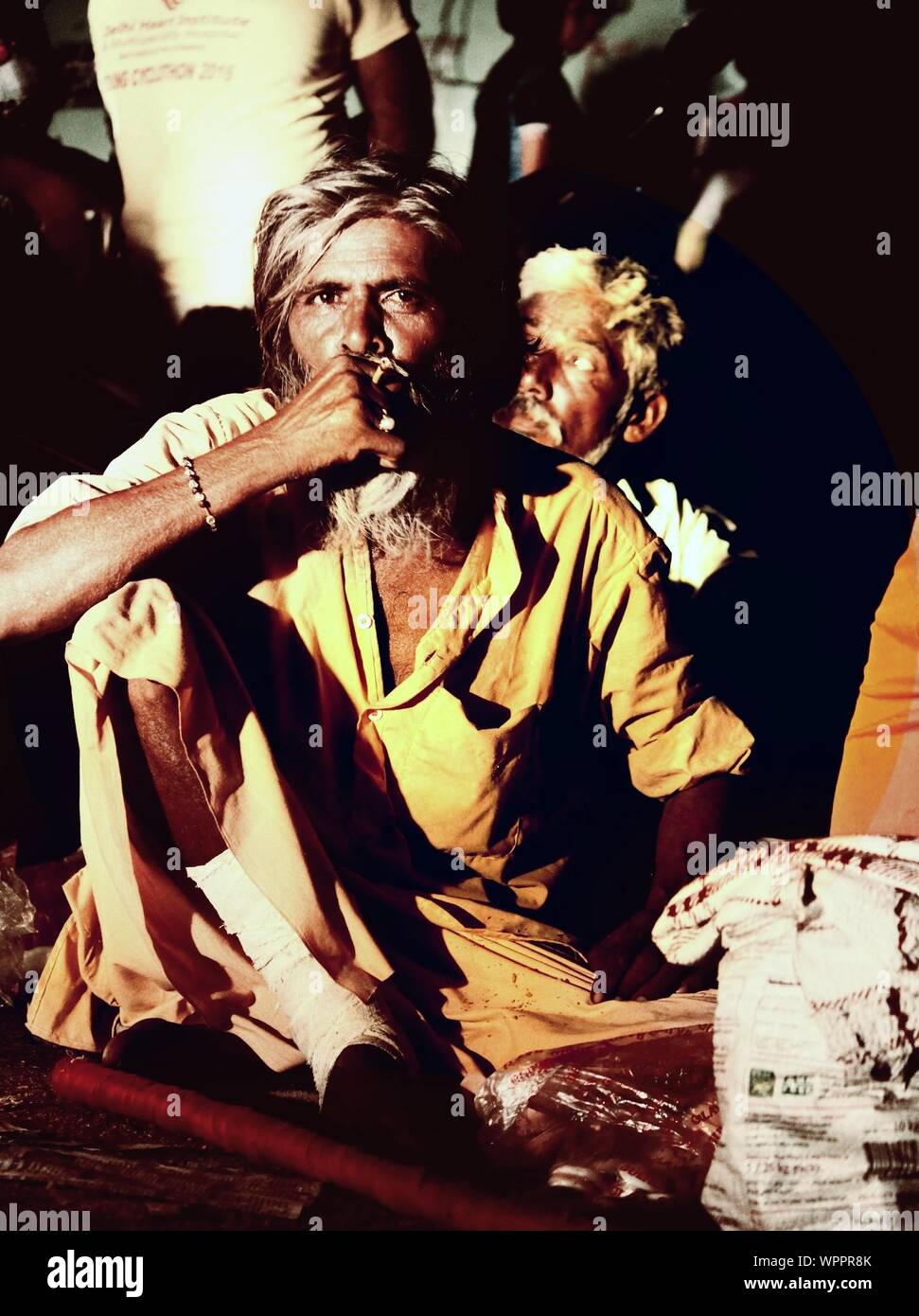 Smoking Beedi High Resolution Stock Photography and Images - Alamy