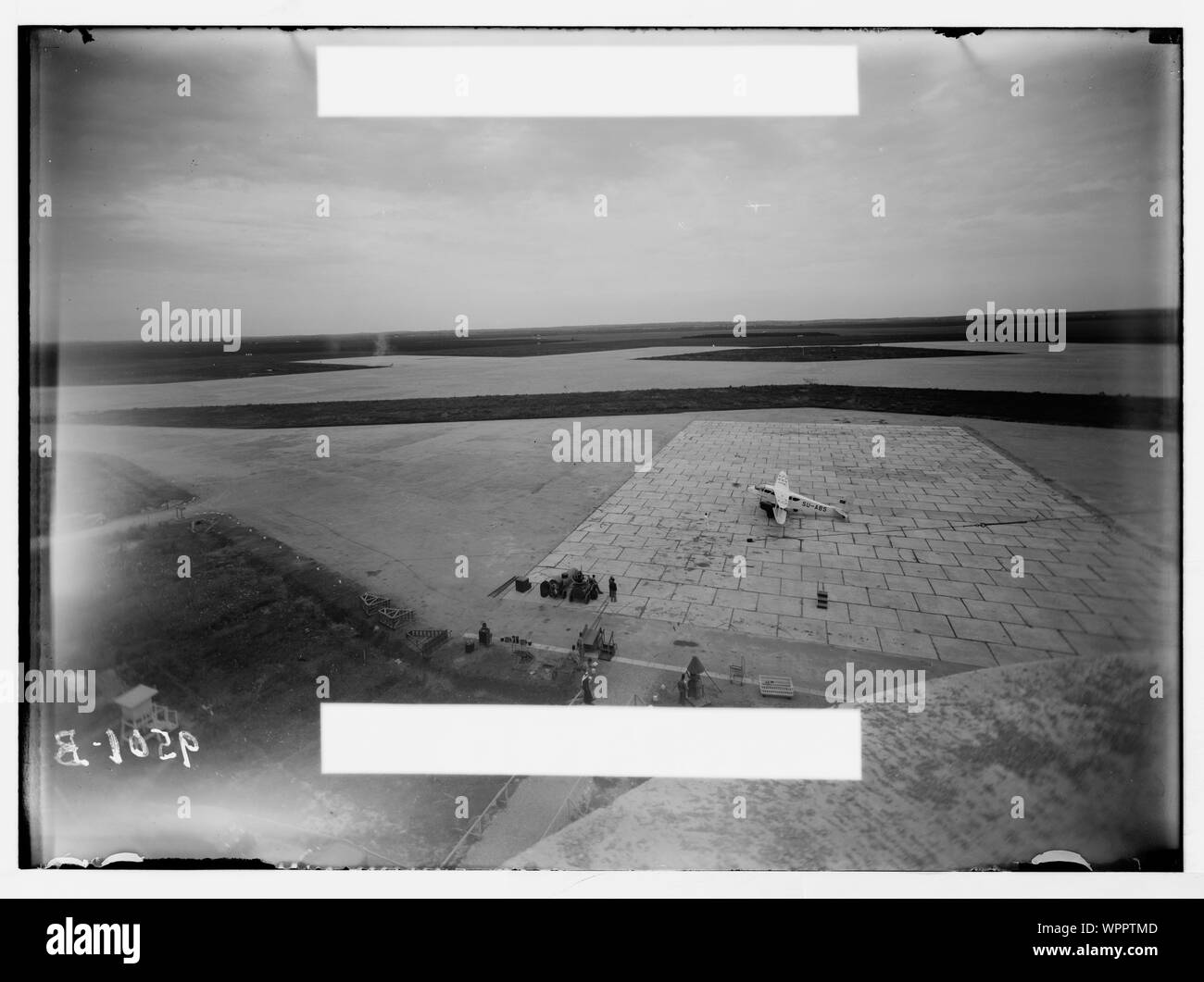 Lydda airport hi-res stock photography and images - Alamy