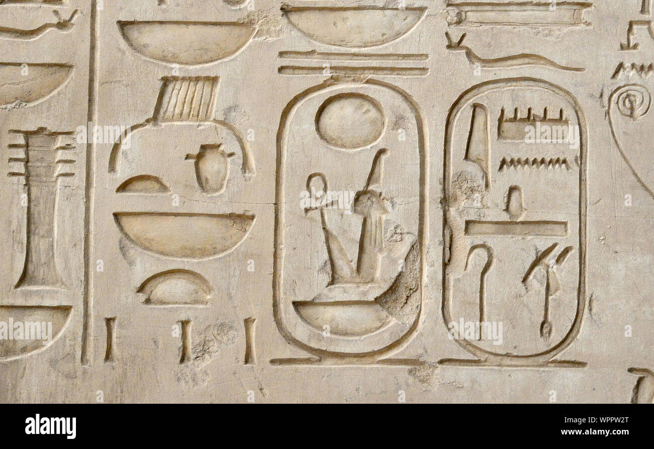 Hieroglyps of the Pharaoh Amenhotep III Hekauaset,AMENOFI III, New ...