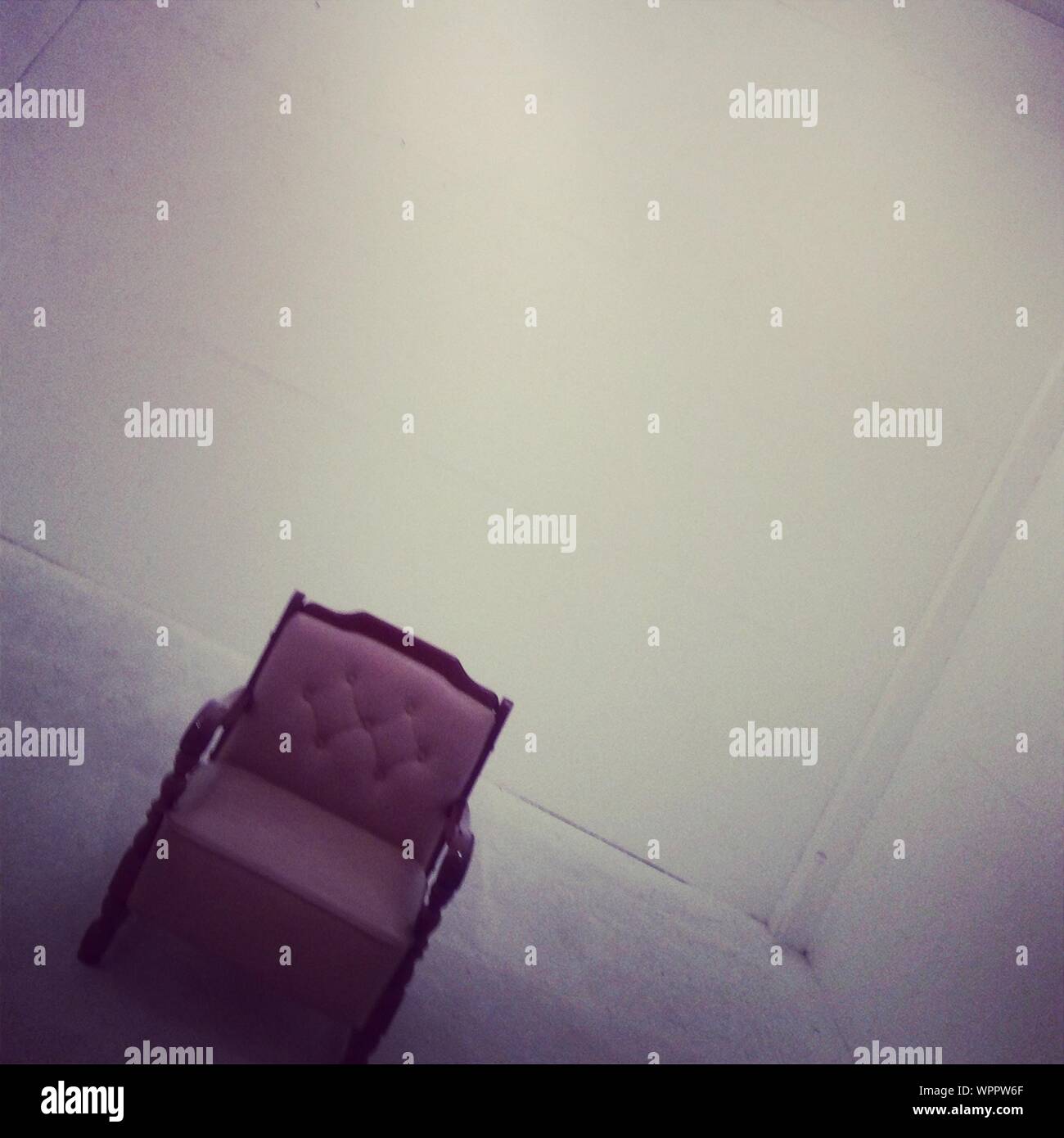 Empty room chair hi-res stock photography and images - Alamy