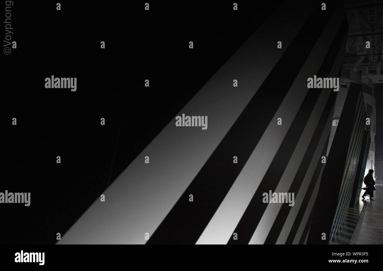 Man in distance hi-res stock photography and images - Alamy