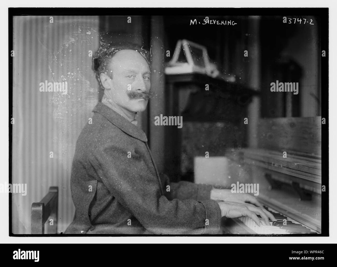 Sieveking hi-res stock photography and images - Alamy