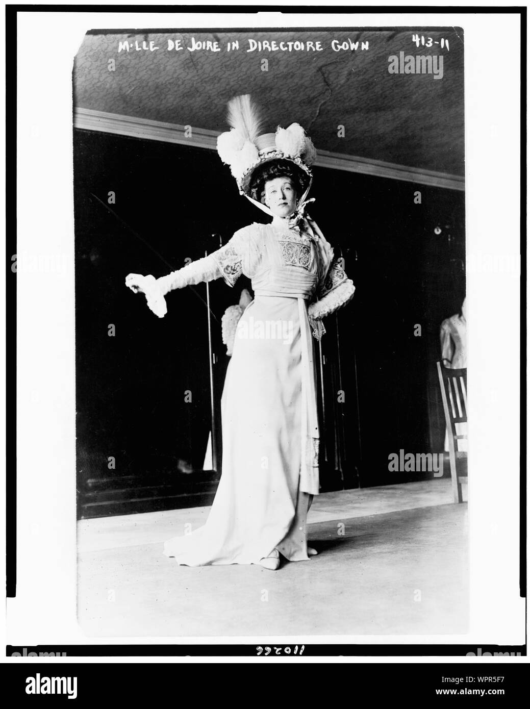 Directoire gown hi-res stock photography and images - Alamy