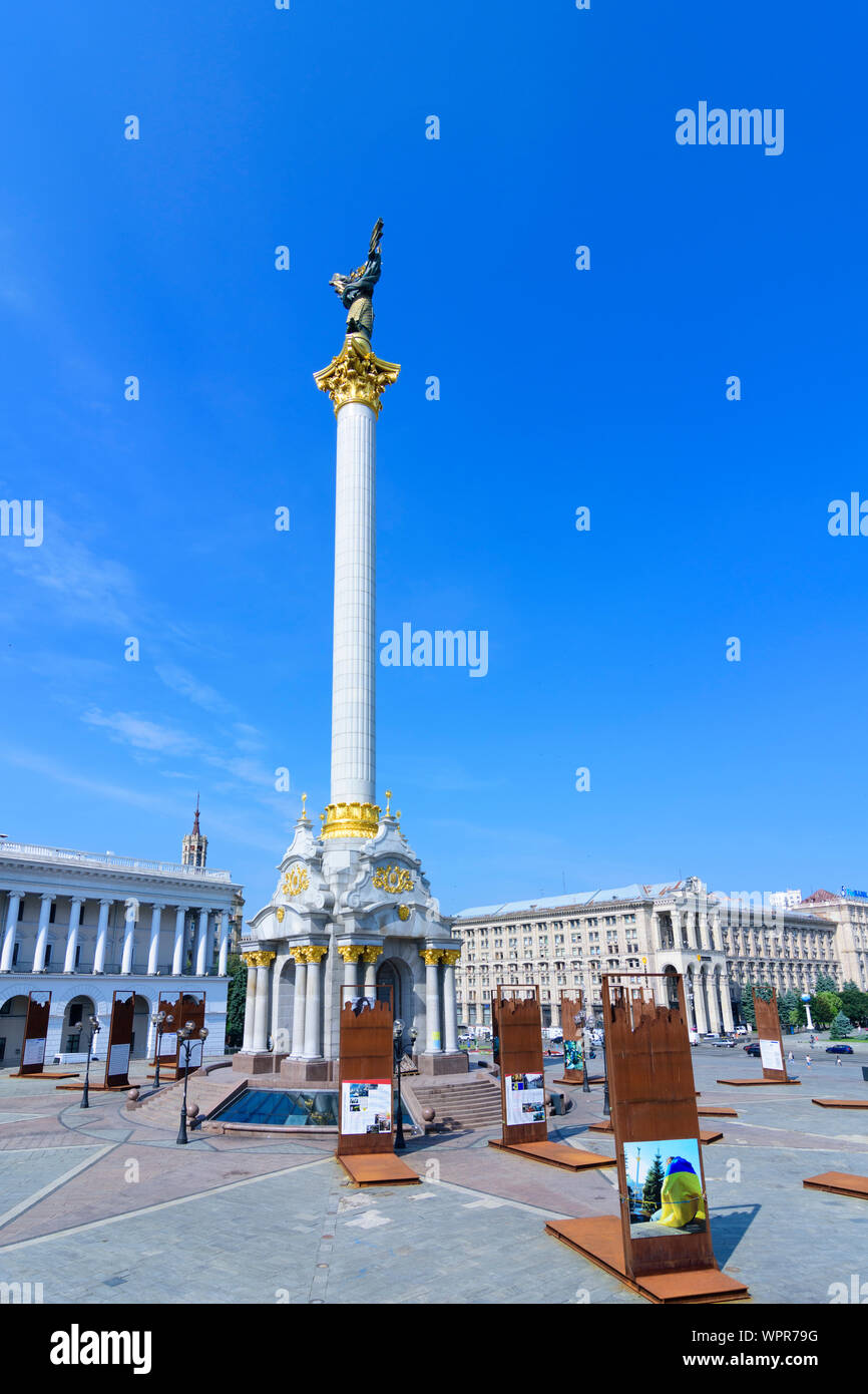Kiev, Kyiv: Maidan Nezalezhnosti (Independence Square), Petro ...