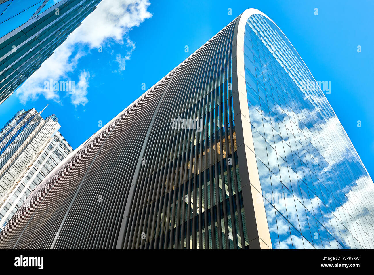 Elliptical building hi-res stock photography and images - Alamy
