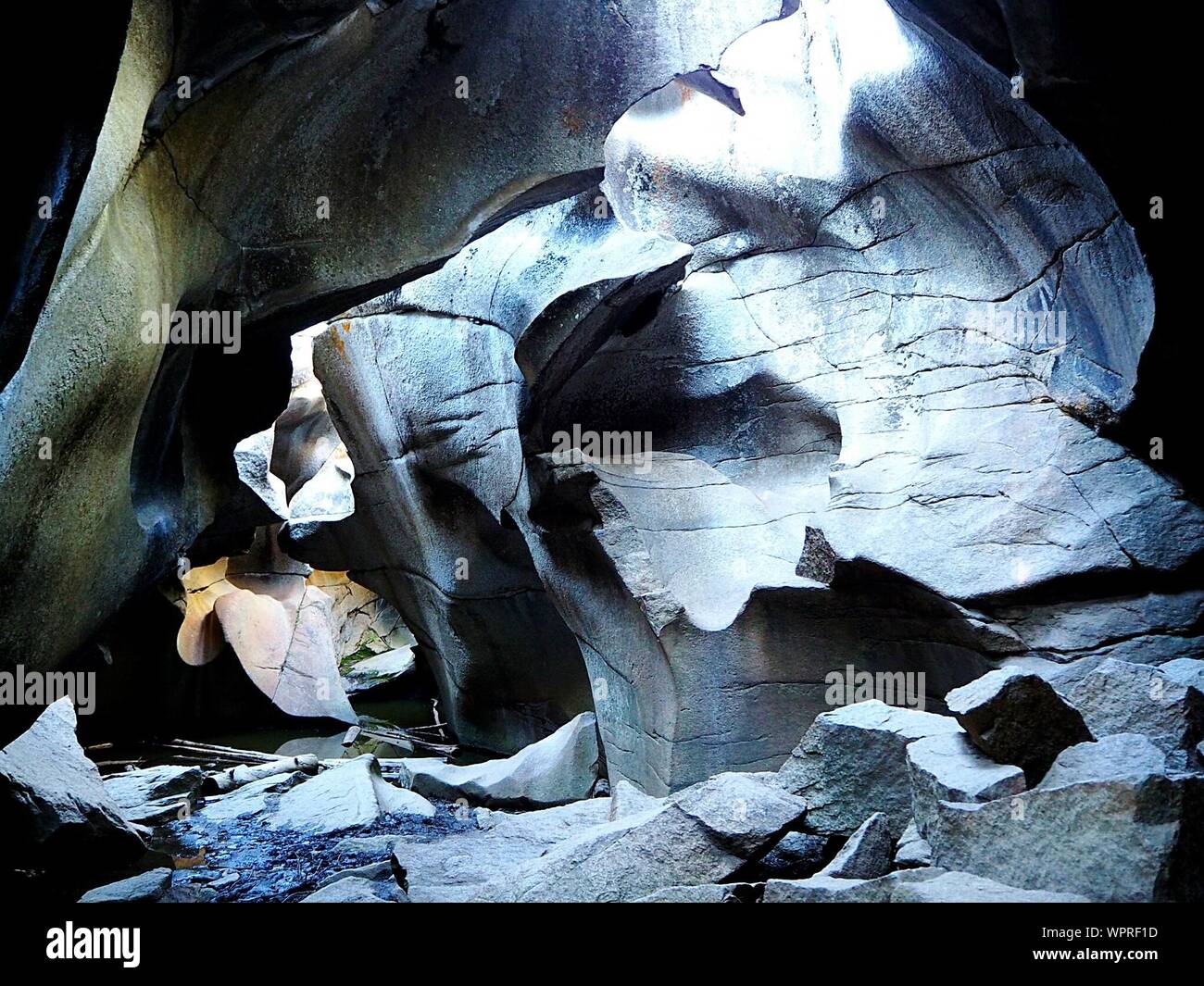 Cave in winter hi-res stock photography and images - Alamy
