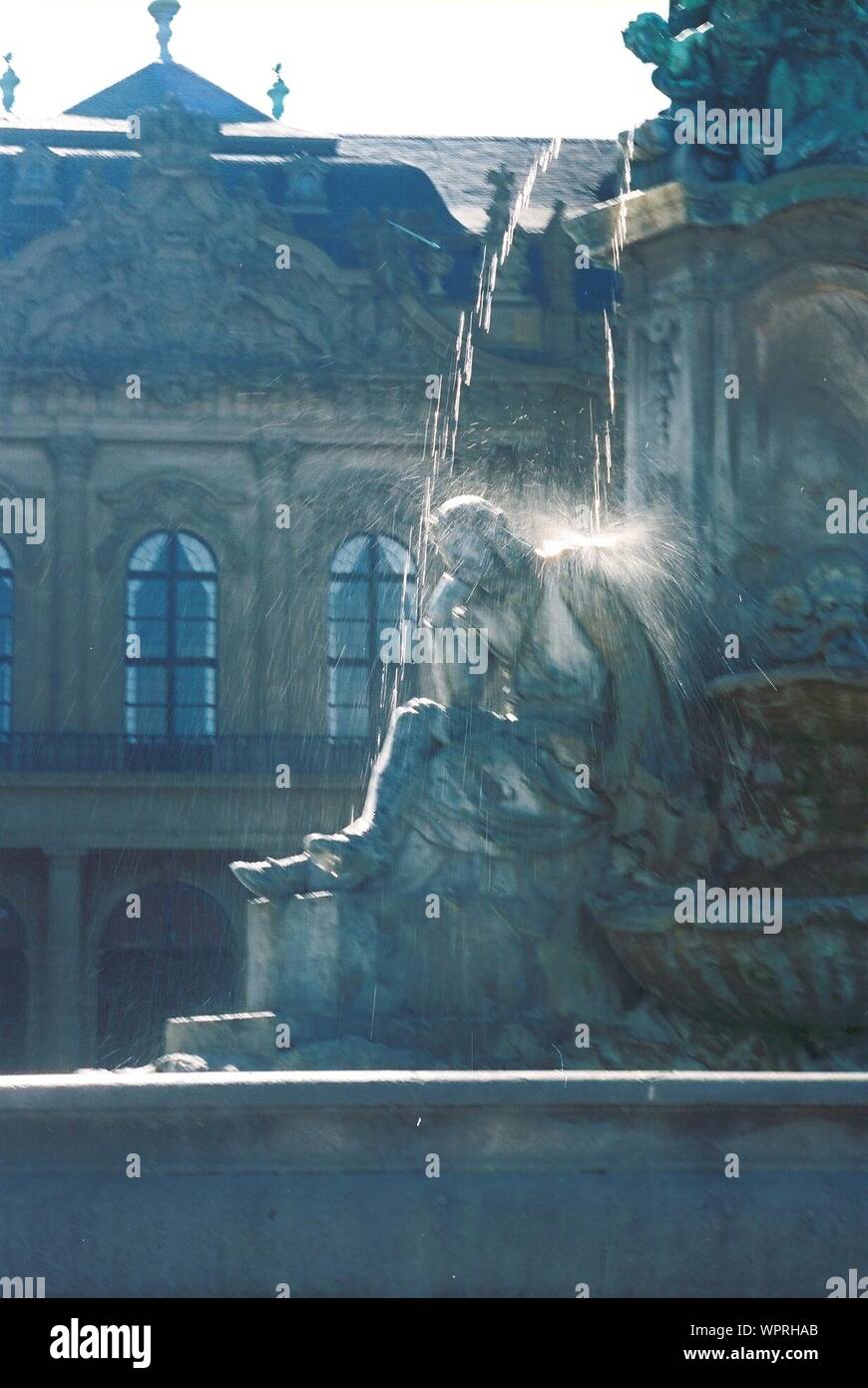 Fountain flowing water hi-res stock photography and images - Alamy