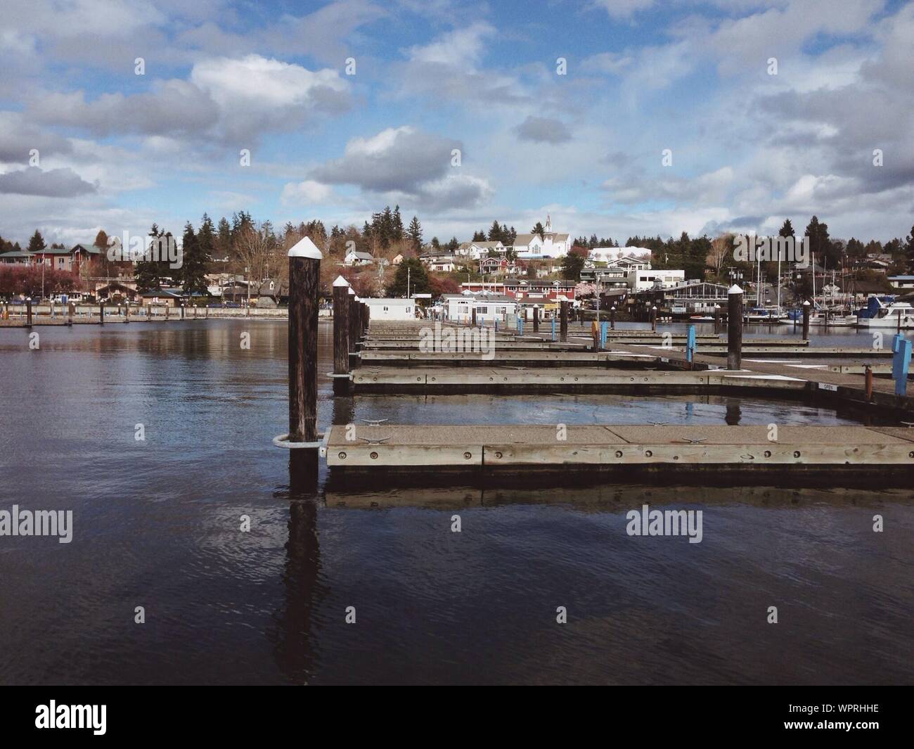 Wooden sea structures hi-res stock photography and images - Alamy