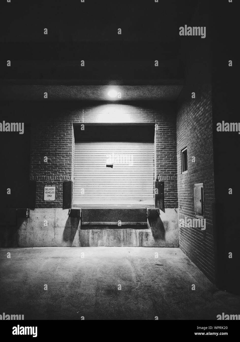 Closed night hi-res stock photography and images - Alamy