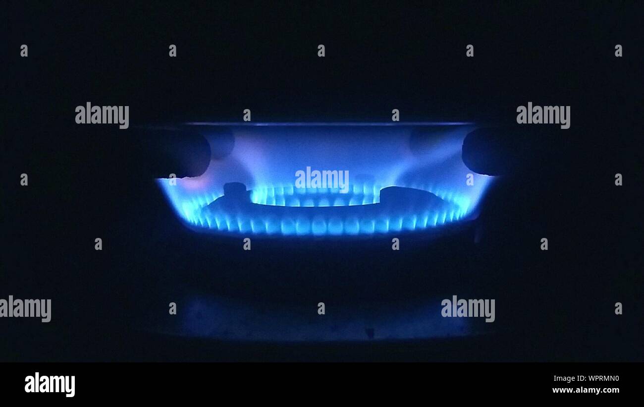 Gas lit hi-res stock photography and images - Alamy