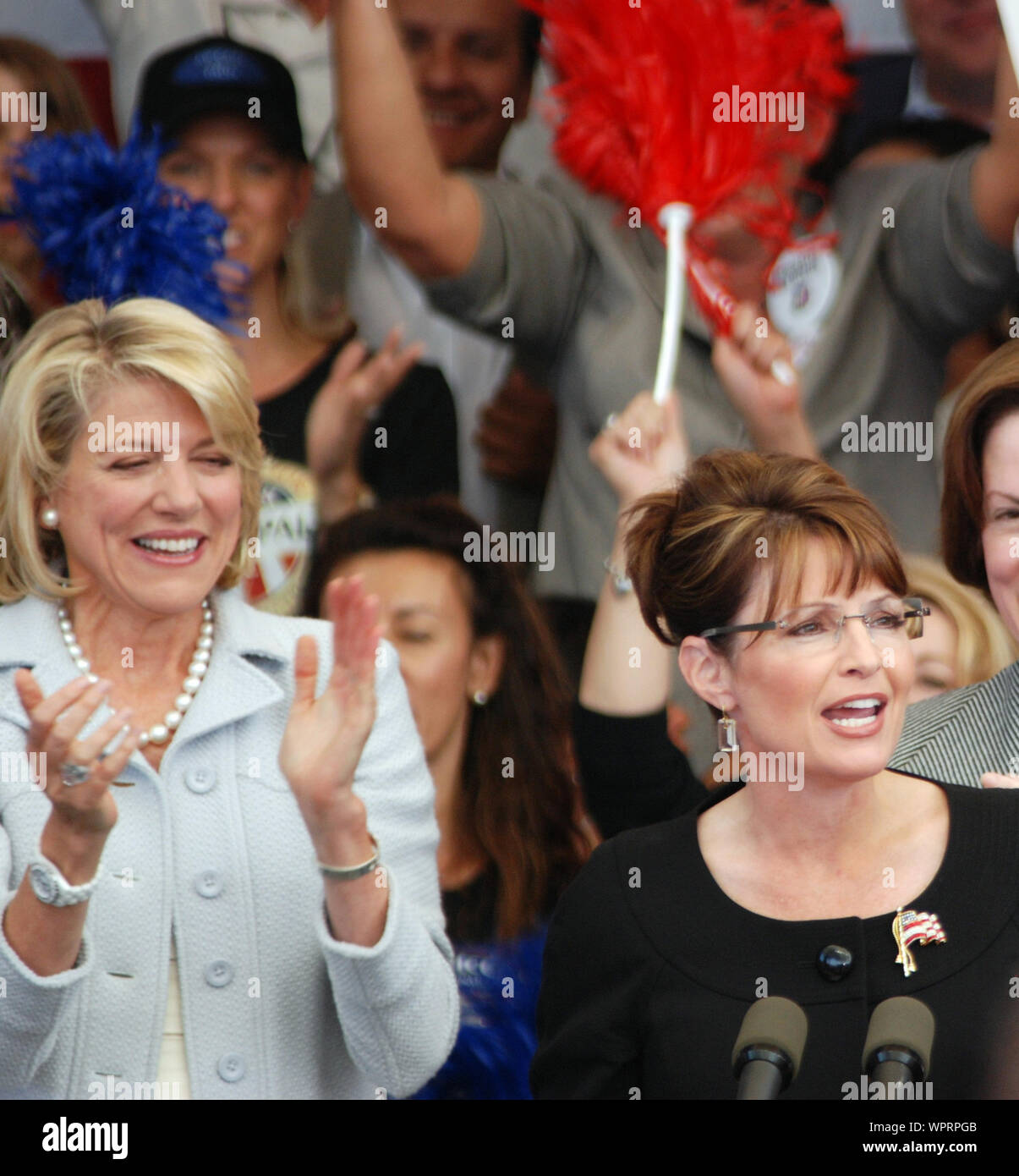 Sarah henderson hi-res stock photography and images - Alamy