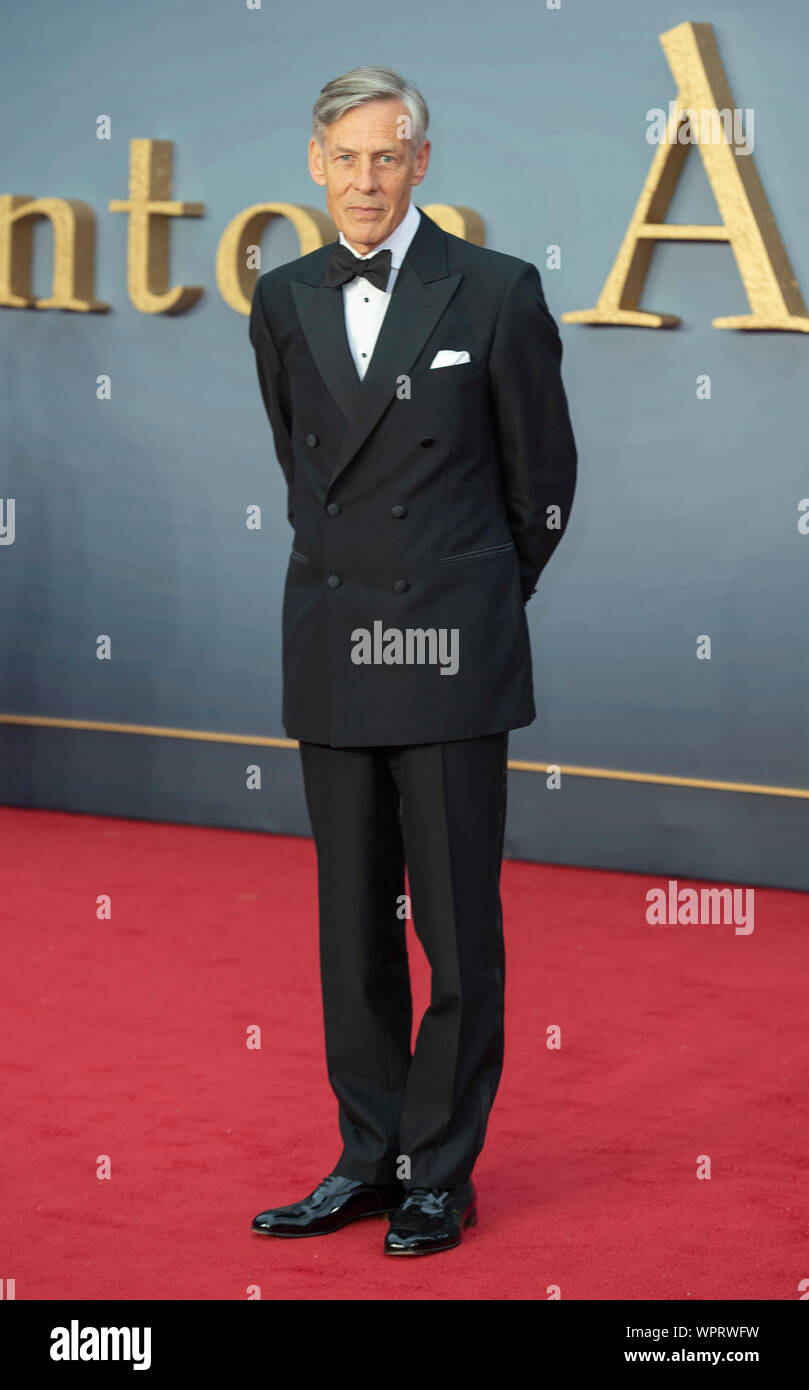 Douglas reith at the world premiere of downton abbey hi-res stock ...