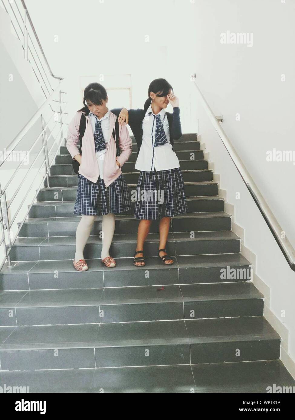 Girls school uniform hi-res stock photography and images - Alamy