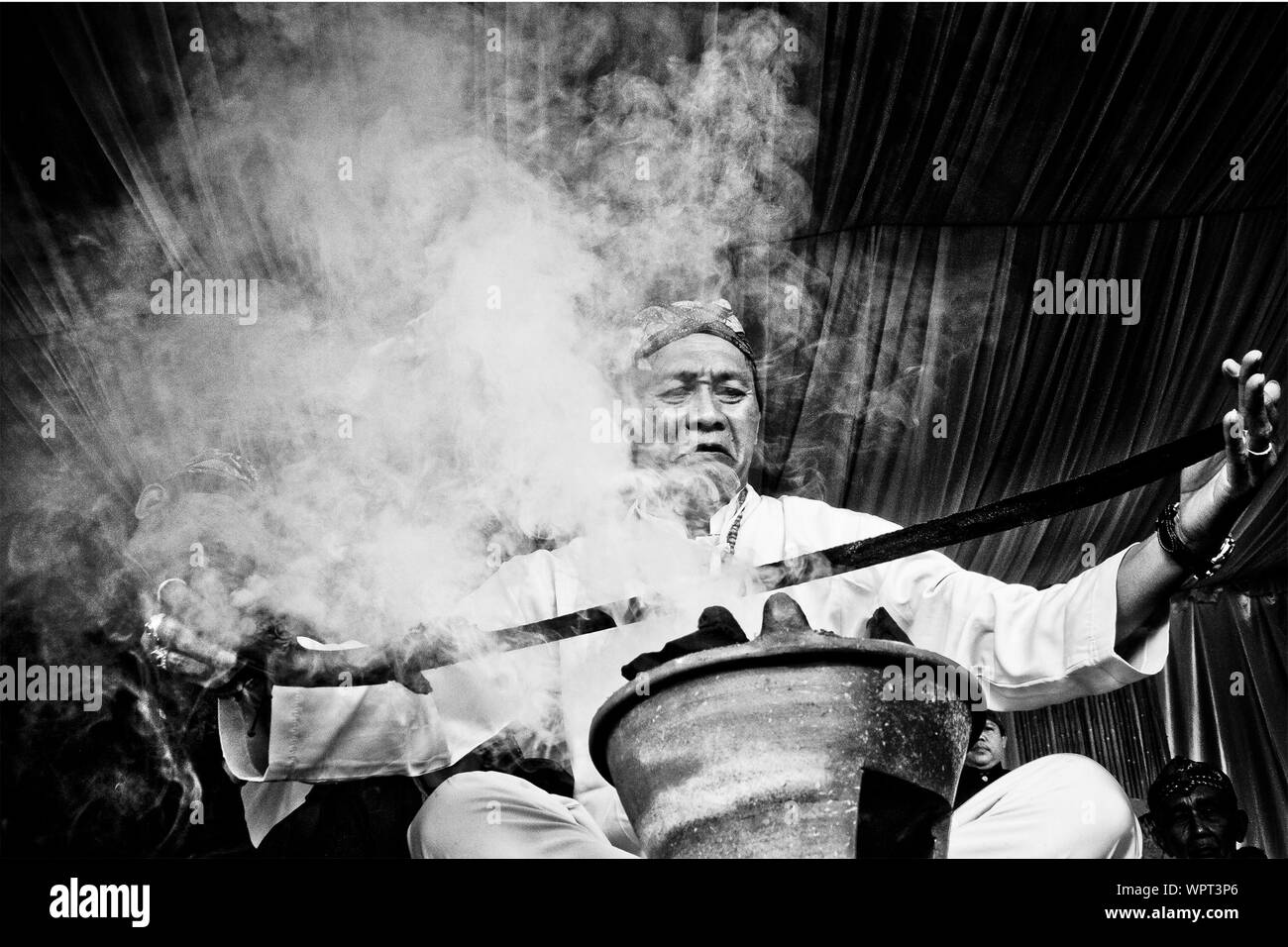 Festival rituals hi-res stock photography and images - Alamy