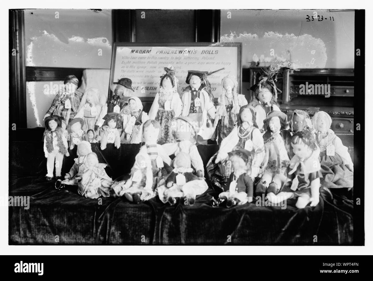 Artistic dolls Cut Out Stock Images & Pictures - Alamy