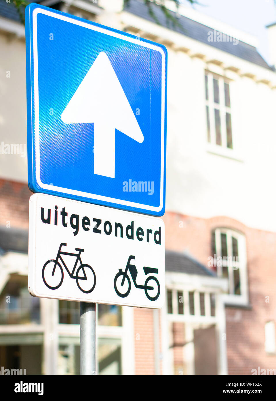 Dutch Road Sign: one-way traffic except for cyclists and mopeds, you ...