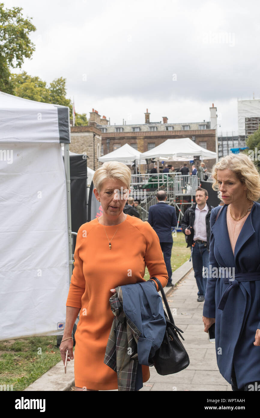 Angela smith labour hi-res stock photography and images - Alamy