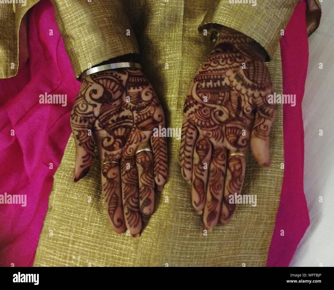 Heena hi-res stock photography and images - Alamy