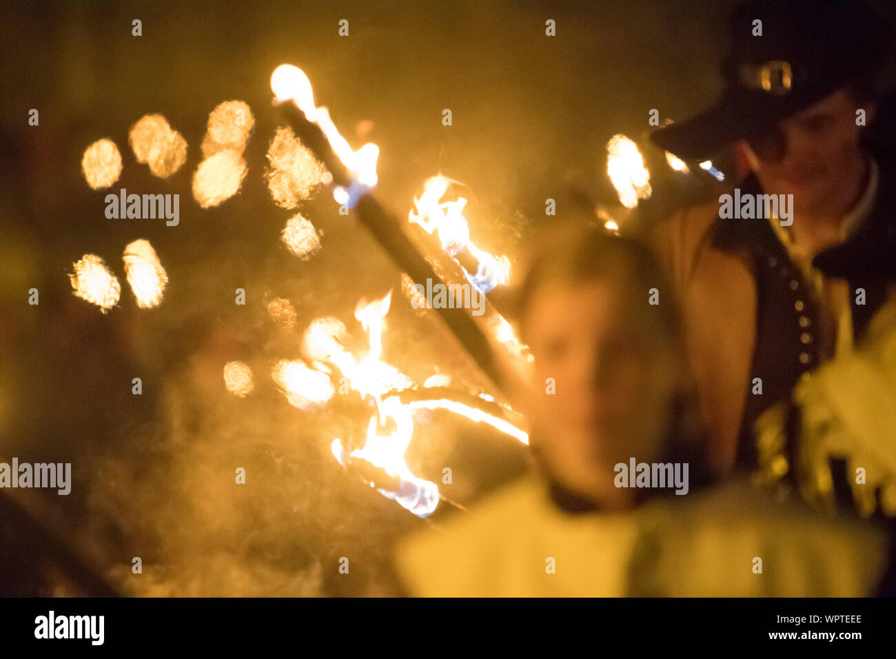 Commonwealth torch hi-res stock photography and images - Alamy