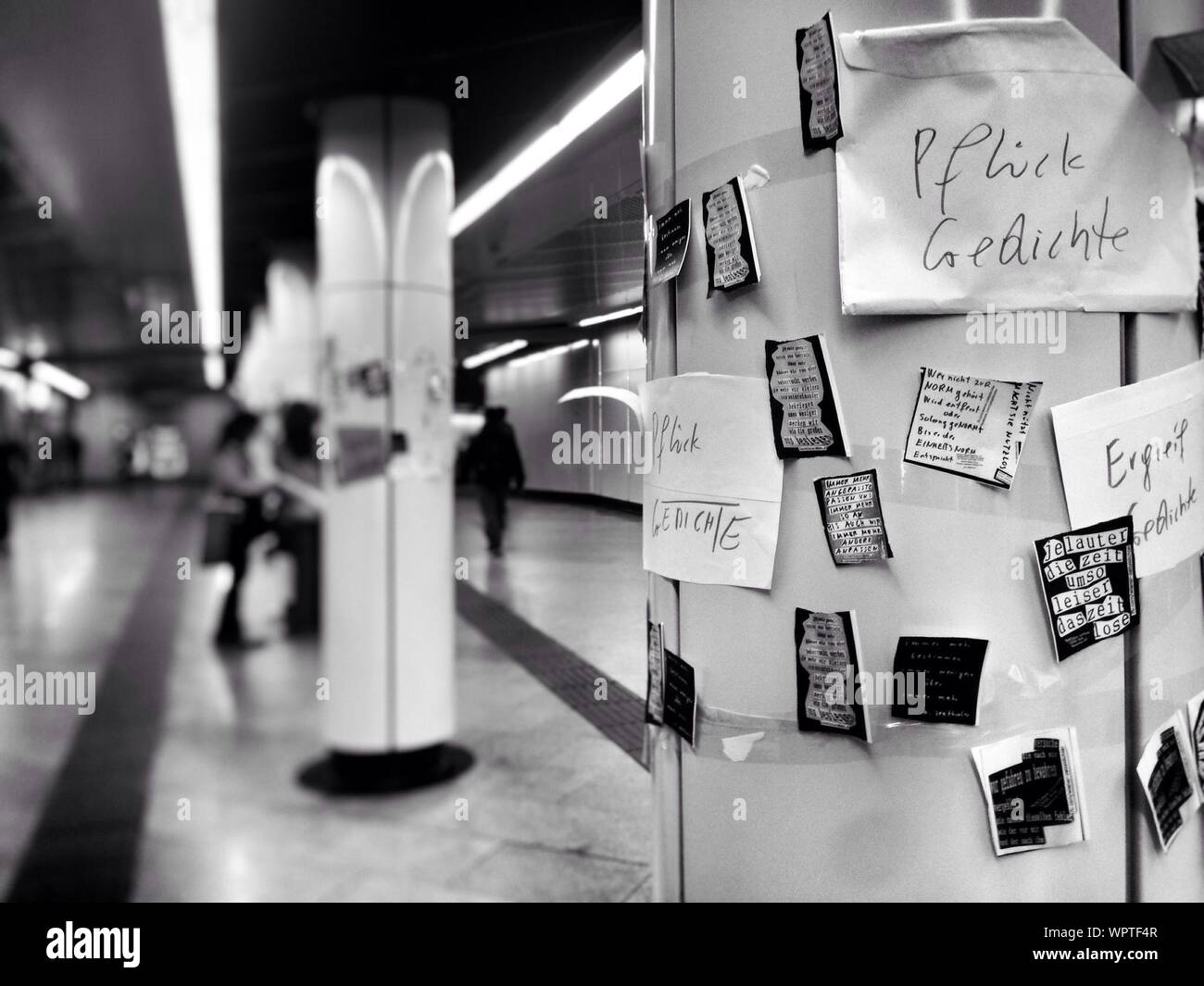 Many notes hi-res stock photography and images - Alamy