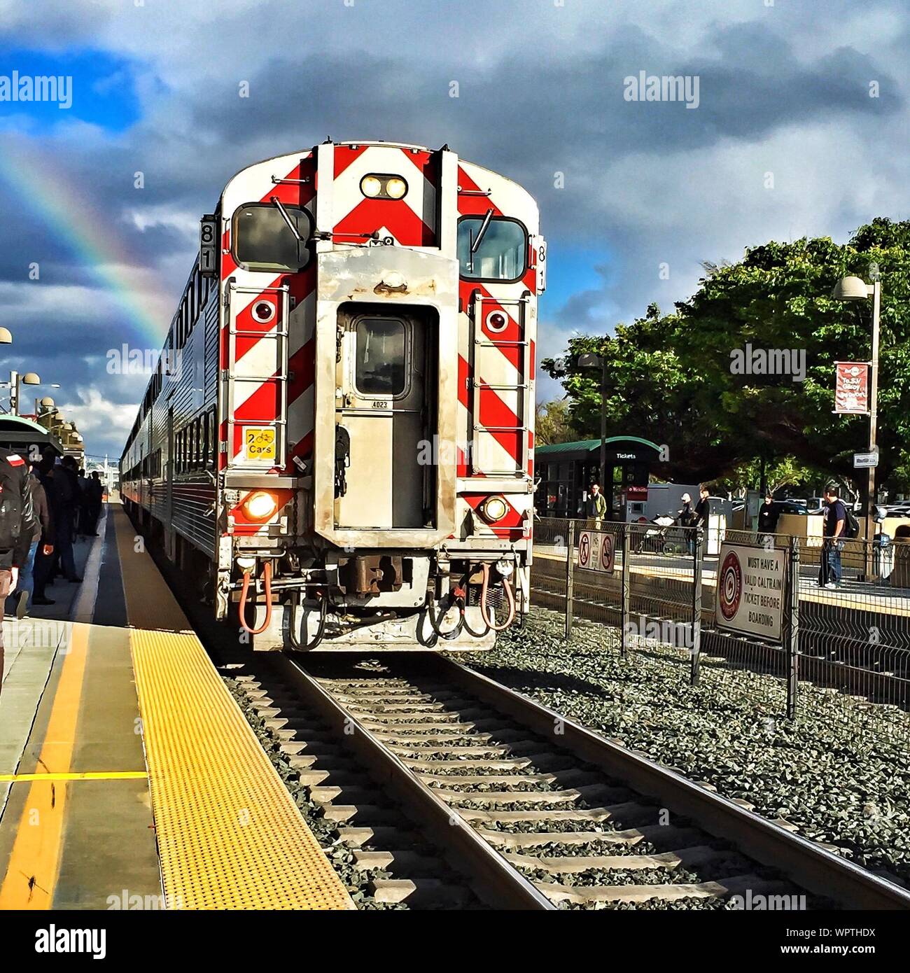 Leaving platform hi-res stock photography and images - Alamy