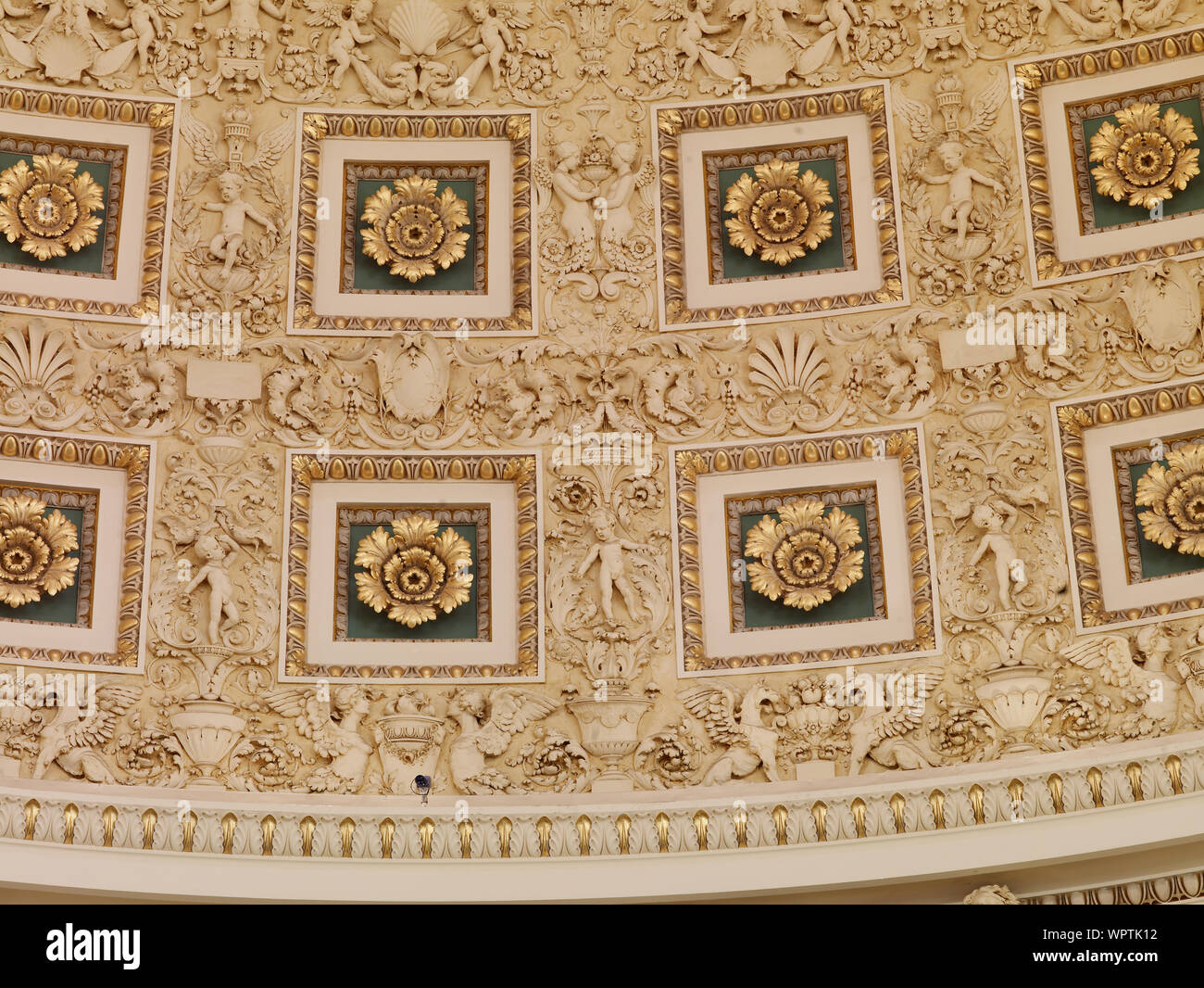 Library of congress dome reading room hi-res stock photography and ...