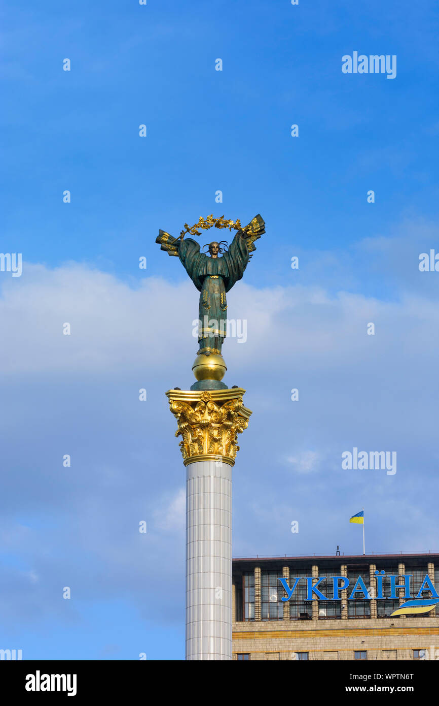 Kiev, Kyiv: Independence Monument, hotel Ukraine, at Maidan ...