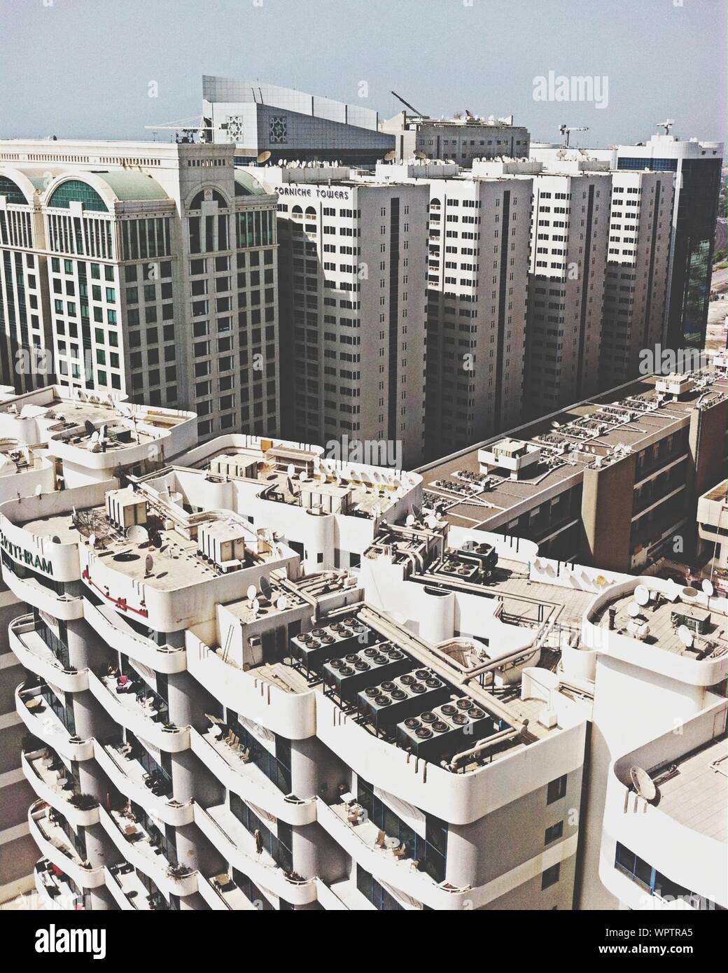 Buildings and roof tops hi-res stock photography and images - Alamy