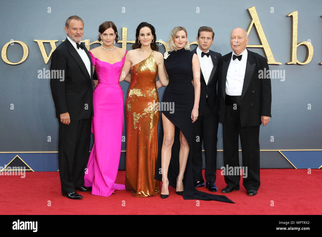 Hugh Bonneville, Elizabeth McGovern, Michelle Dockery, Laura Carmichael ...