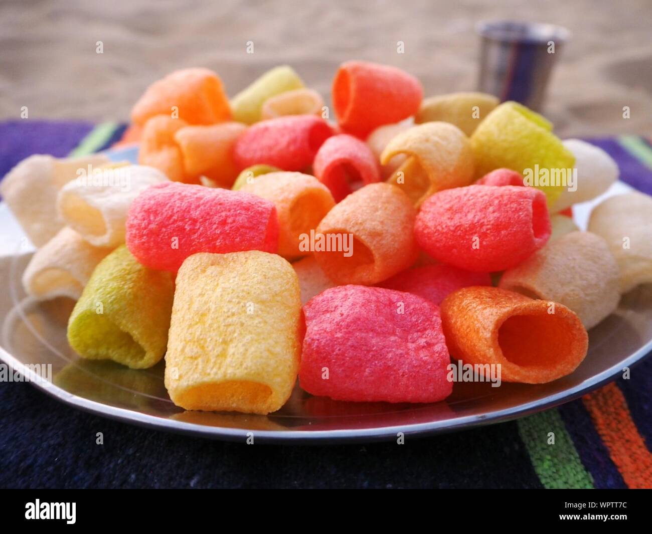 Red colorful plate hi-res stock photography and images - Alamy