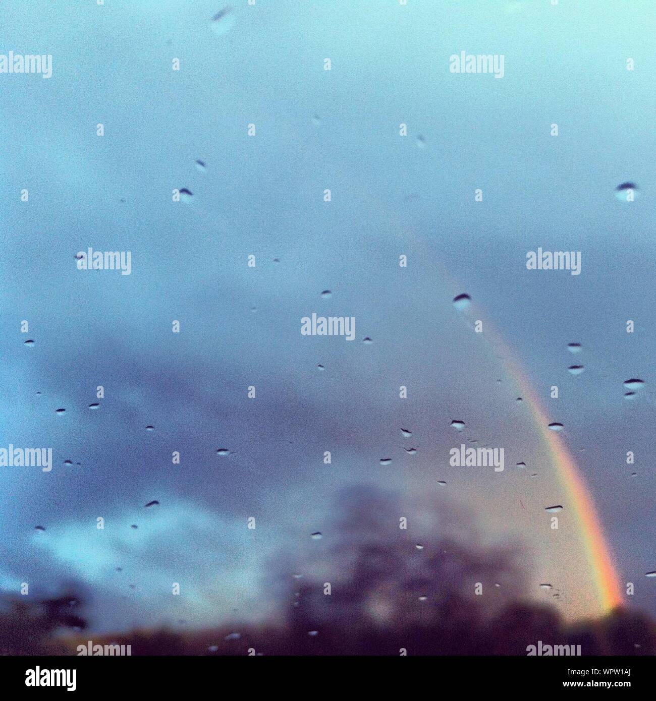 Rainbow drops hi-res stock photography and images - Alamy