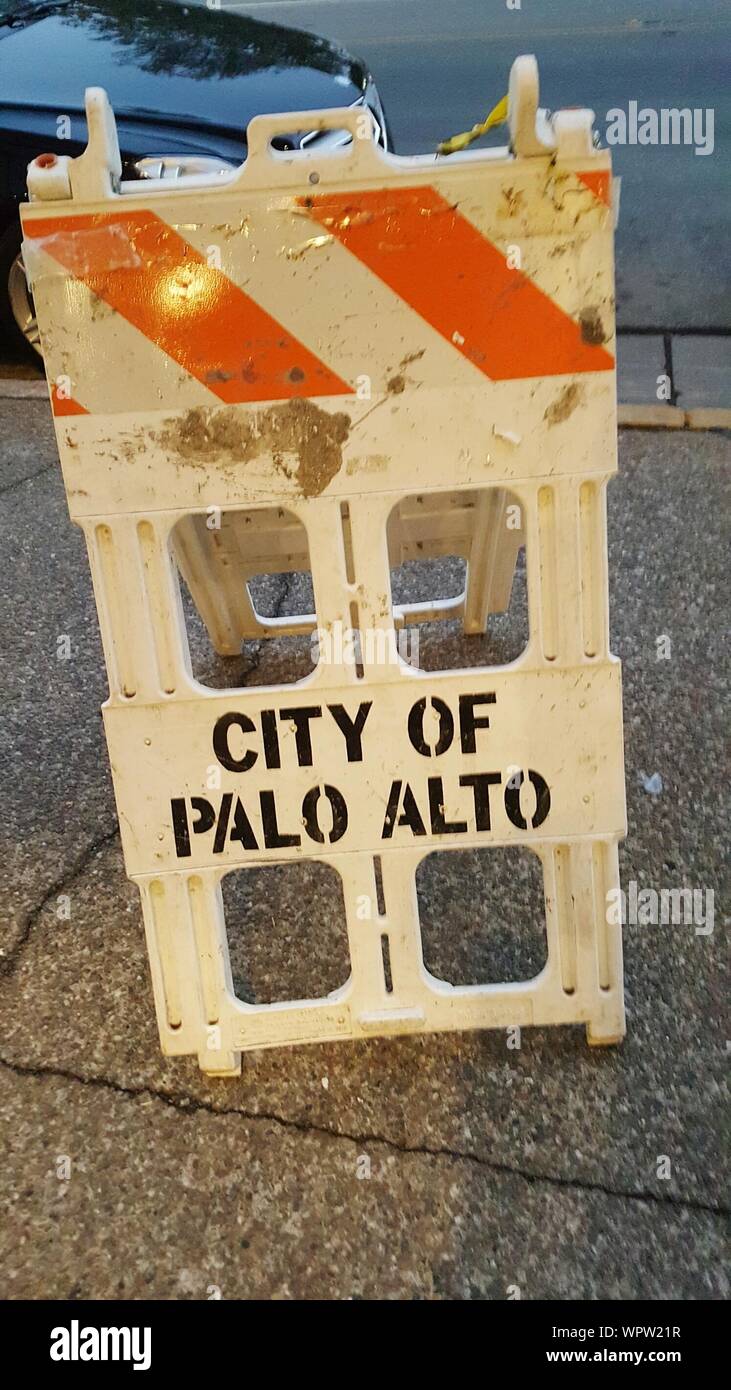 Barricade footpath barricade hi-res stock photography and images - Alamy